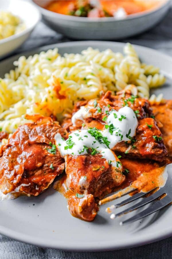 Pörkölt (Hungarian Beef Stew) - A delicious beef stew recipe at Cook ...