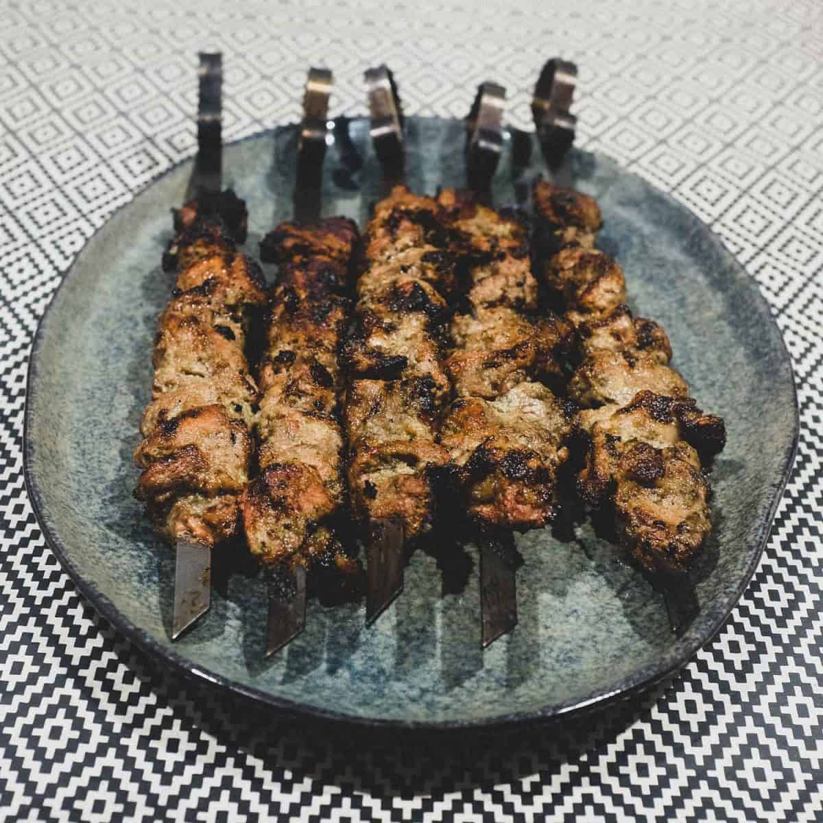 Middle Eastern Lamb Kebabs (Kabobs) - A recipe from Cook Eat World