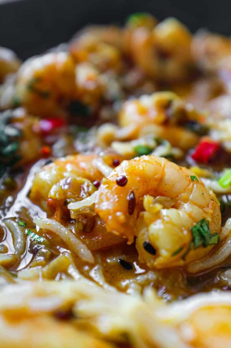 Malai Prawn Curry (Chingri Malai Curry) - Cook Eat World