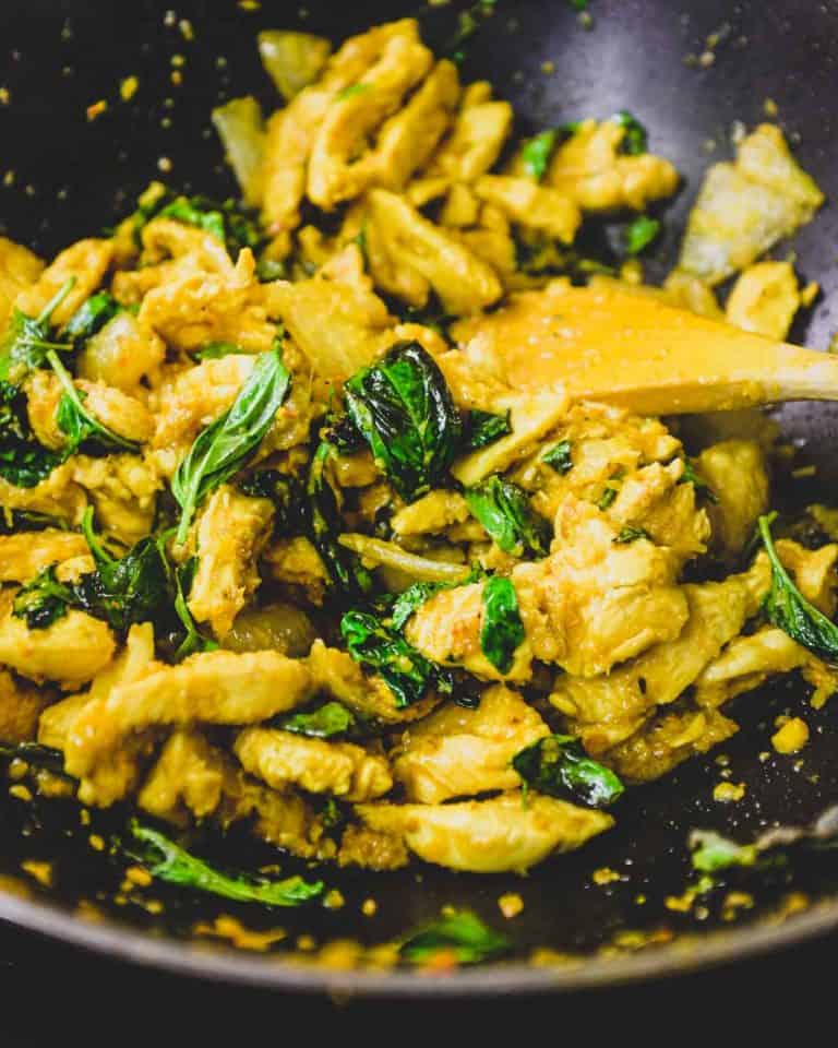 Cha Kroeung Sach Moan (Cambodian Lemongrass Chicken Stir-Fry) - Cook ...
