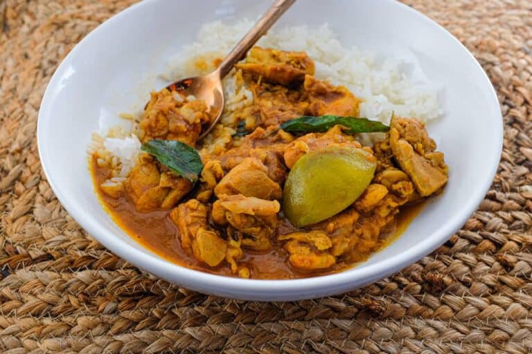 Chicken Pathia Curry - Cook Eat World