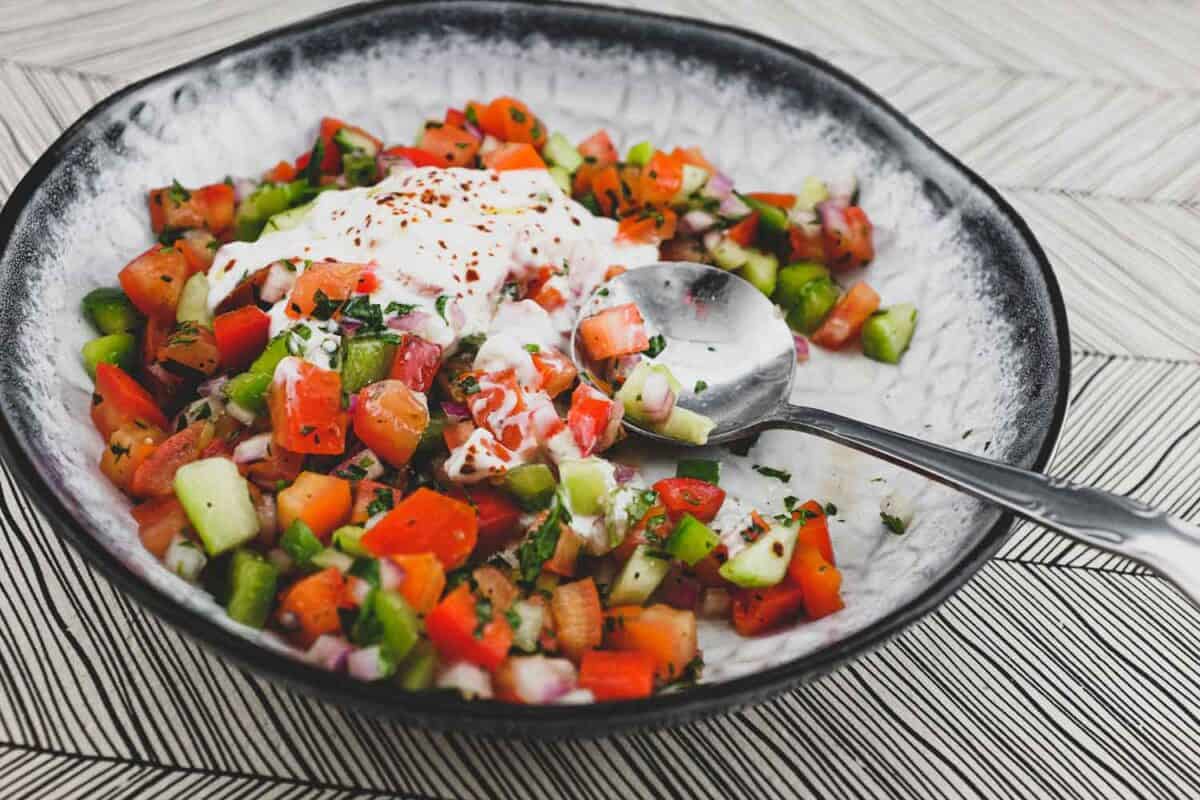 Turkish Salad (Shepherd Salad) - Cook Eat World