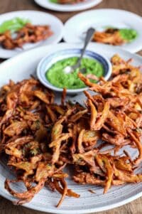 Onion Pakoda - Cook Eat World