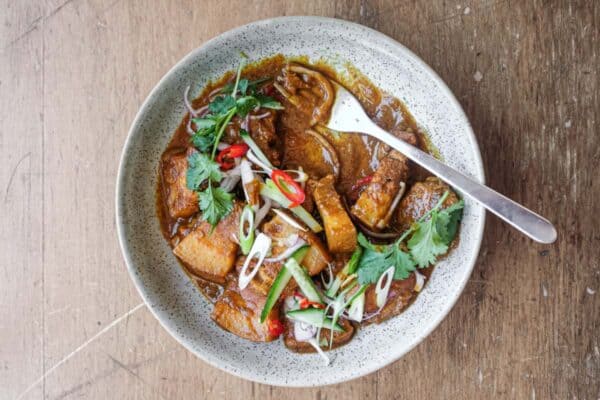 Gaeng Hung Lay (Northern Thai Pork Curry) - Cook Eat World